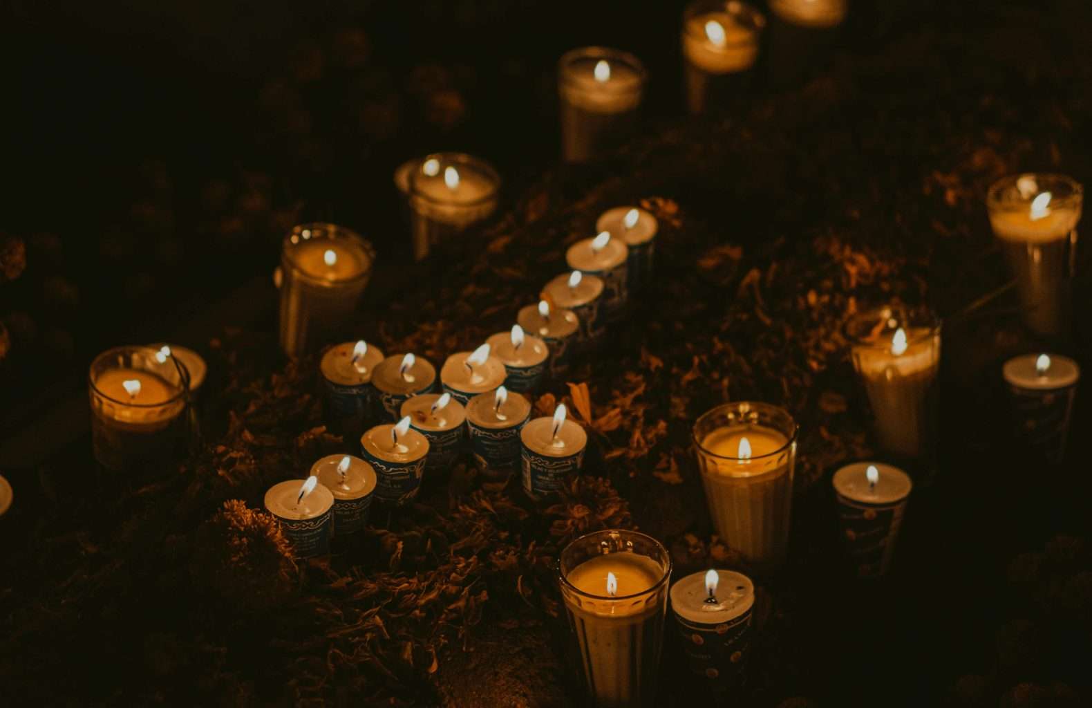 23 American Cemeteries With Graves No One Has Claimed in Decades